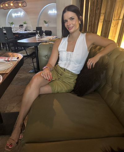 Constanza from Buenos Aires, Argentina seeking for Man - Rose Brides